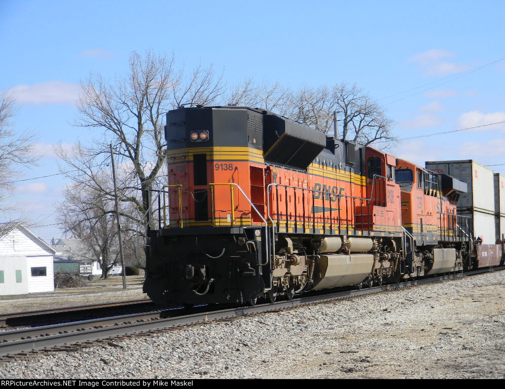 BNSF 9138